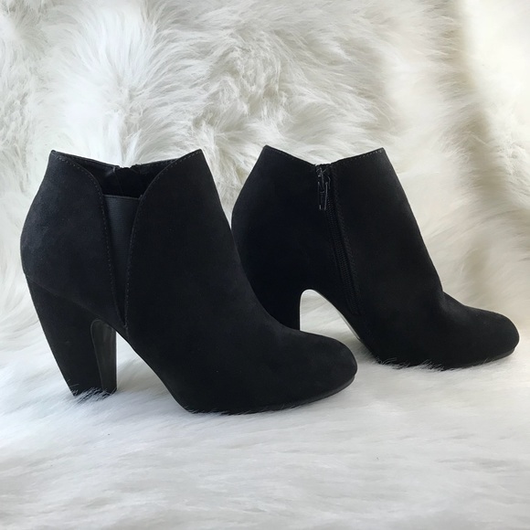 Candie's | Shoes | Candies Black Ankle Boot With Heel Womens Sz 85 ...